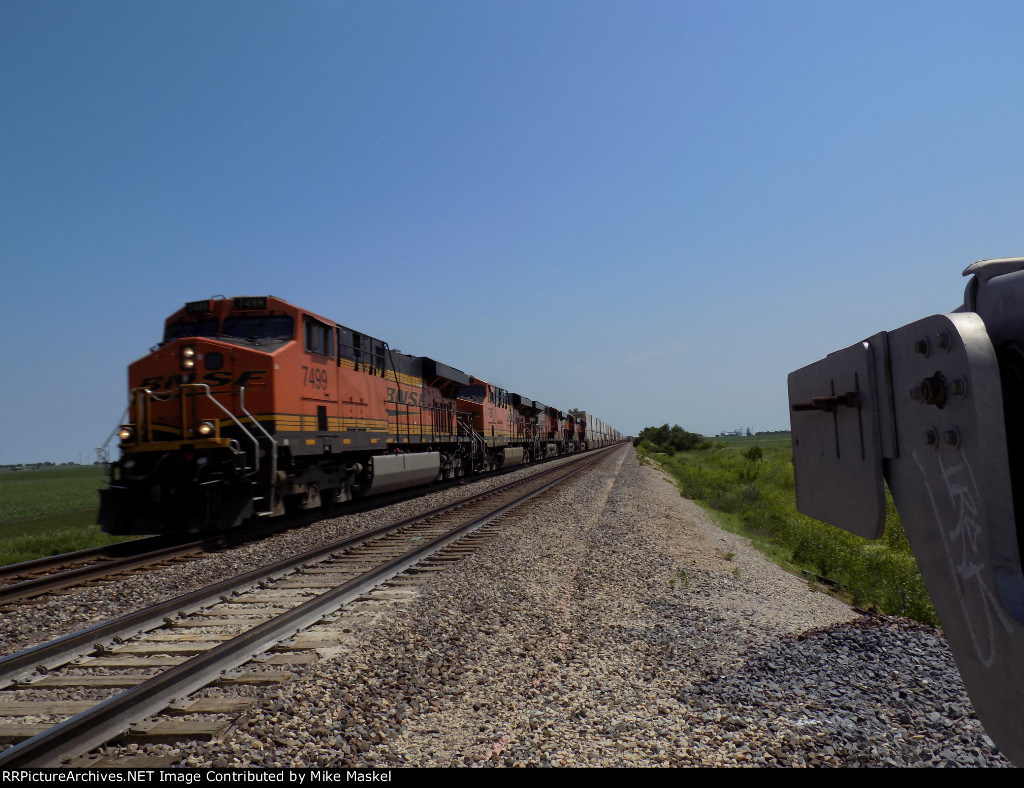 BNSF 7499